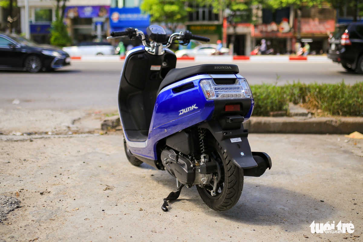 Honda Dunk 50 phân khối - Xe ga 'hàng hiếm' giá tới 100 triệu đồng tại ...