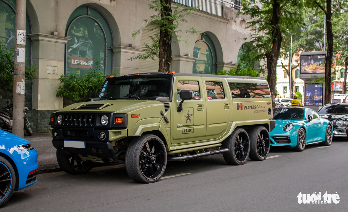 'Khủng long' Hummer H6 Player Edition hàng độc tại Việt Nam: SUV 6 bánh ...