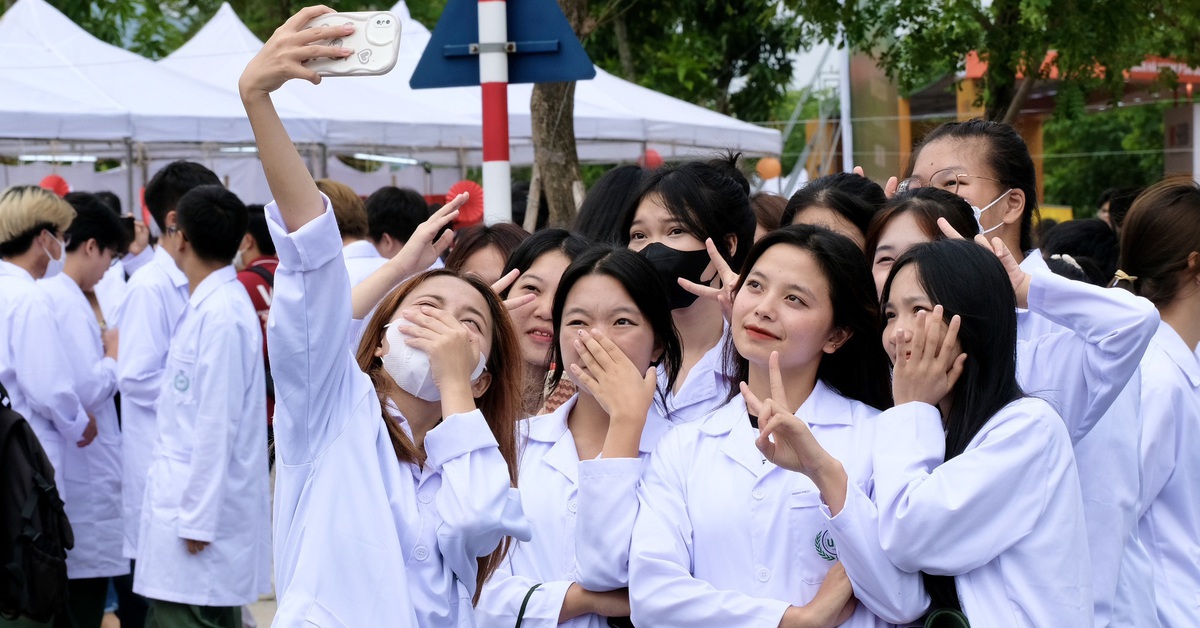 Sinh viên được 'giáo dục toàn diện' tại khu đô thị Đại học Quốc gia Hà Nội Hòa Lạc - Tuổi Trẻ Online