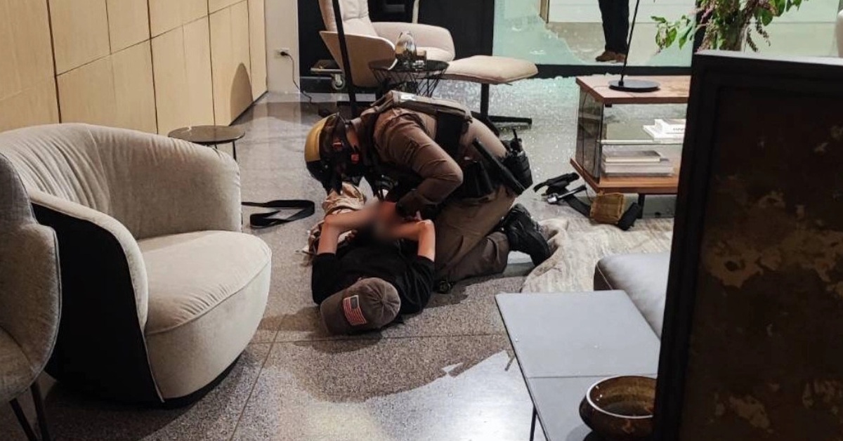 Gia đình thiếu niên xả súng ở Thái Lan 'xin lỗi và nhận trách nhiệm' - Tuổi Trẻ Online