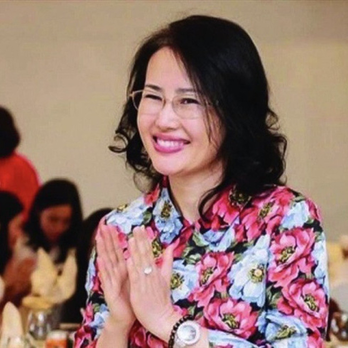 Hoàng Thị Thúy Nga và quy trình 93 bước, chi 30% ‘hoa hồng’ - Tuổi Trẻ Online