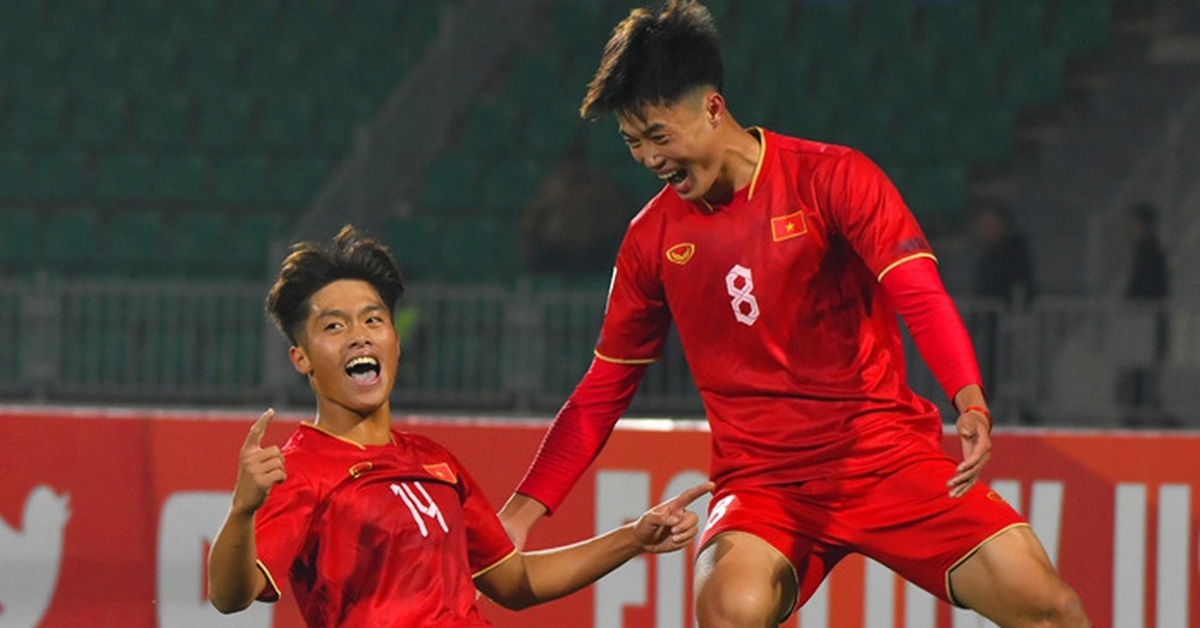 HLV Troussier mong cầu thủ U20 xử lý điểm yếu của... U22 Việt Nam - Tuổi Trẻ Online