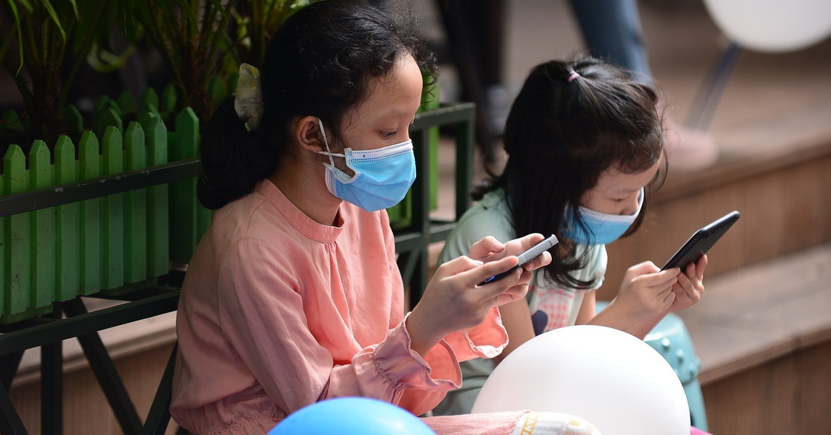 Bảo vệ con trước nguy cơ trên mạng - Tuổi Trẻ Online