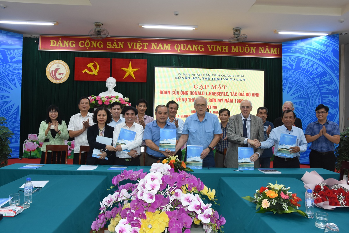 Tác giả bộ ảnh thảm sát Sơn Mỹ đồng ý cho khu chứng tích trưng bày ảnh ...
