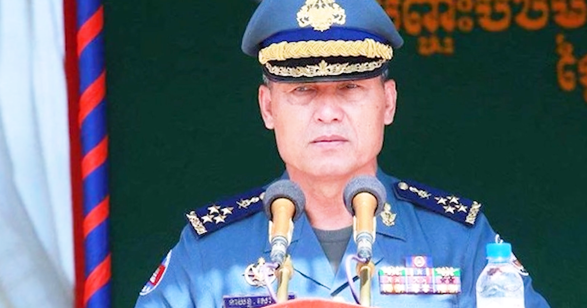 Video: Đại tướng Sao Sokha tiếp tục làm chủ tịch Liên đoàn Bóng đá ...