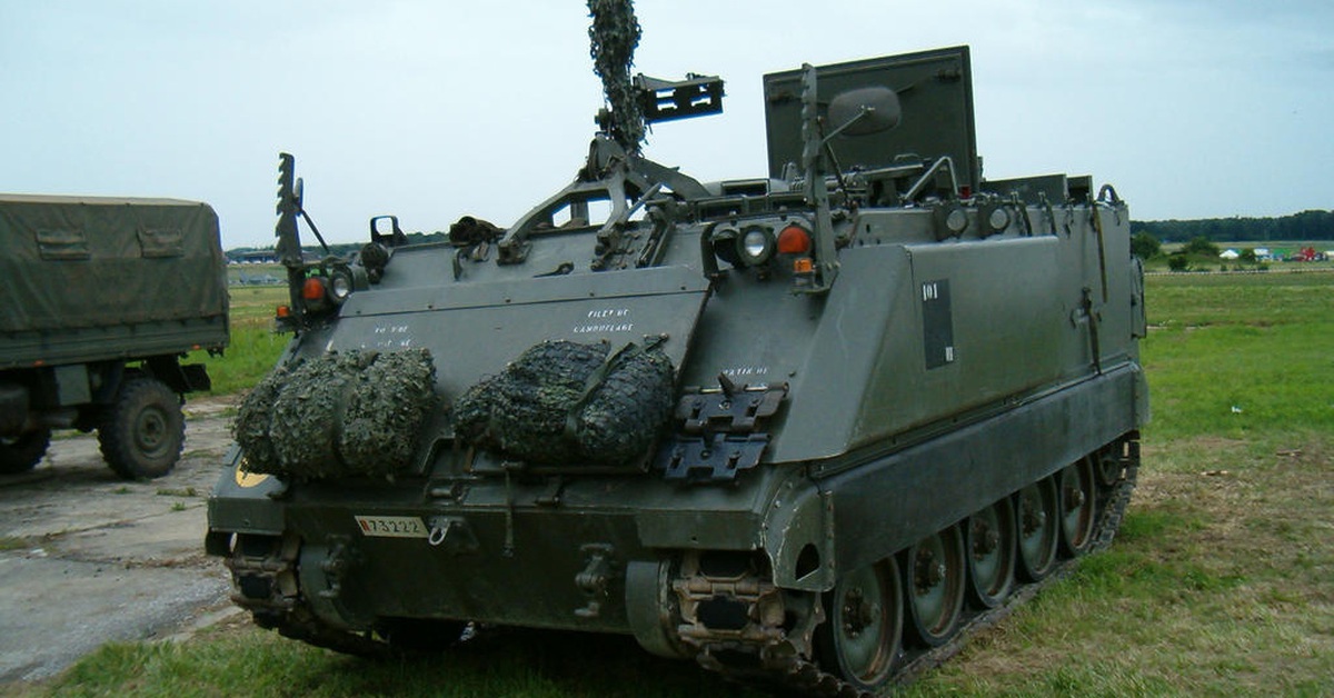 Bỉ gửi xe bọc thép M113 cho Ukraine - Tuổi Trẻ Online