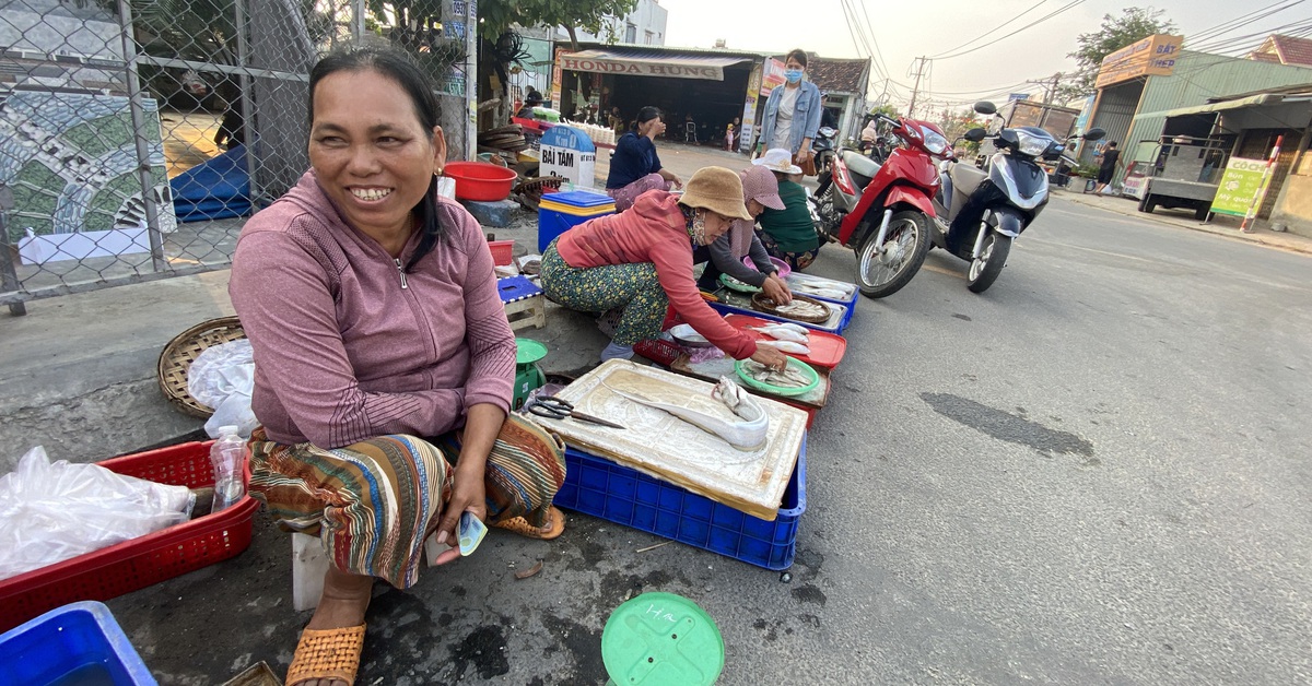 Những hòn vọng phu trước biển - Kỳ cuối: Vọng phu tiếp tục vọng con bám ...