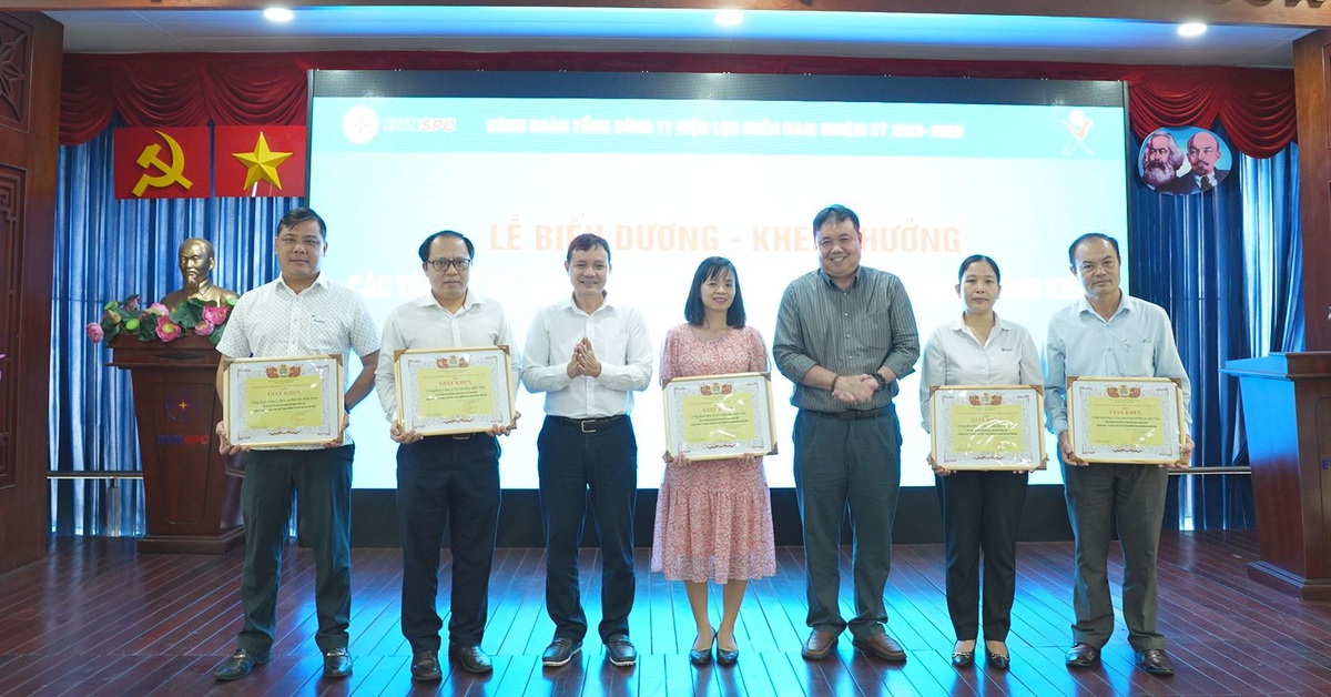 EVN SPC tổ chức trao giải “10 nghìn sáng kiến” - Tuổi Trẻ Online