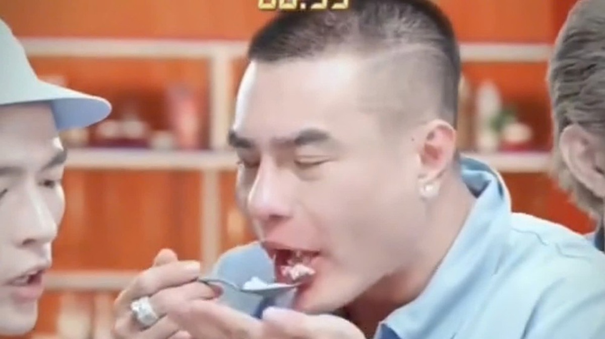 Lê Dương Bảo Lâm lại xin lỗi, showbiz Việt rộ phong trào xin lỗi - Tuổi Trẻ Online