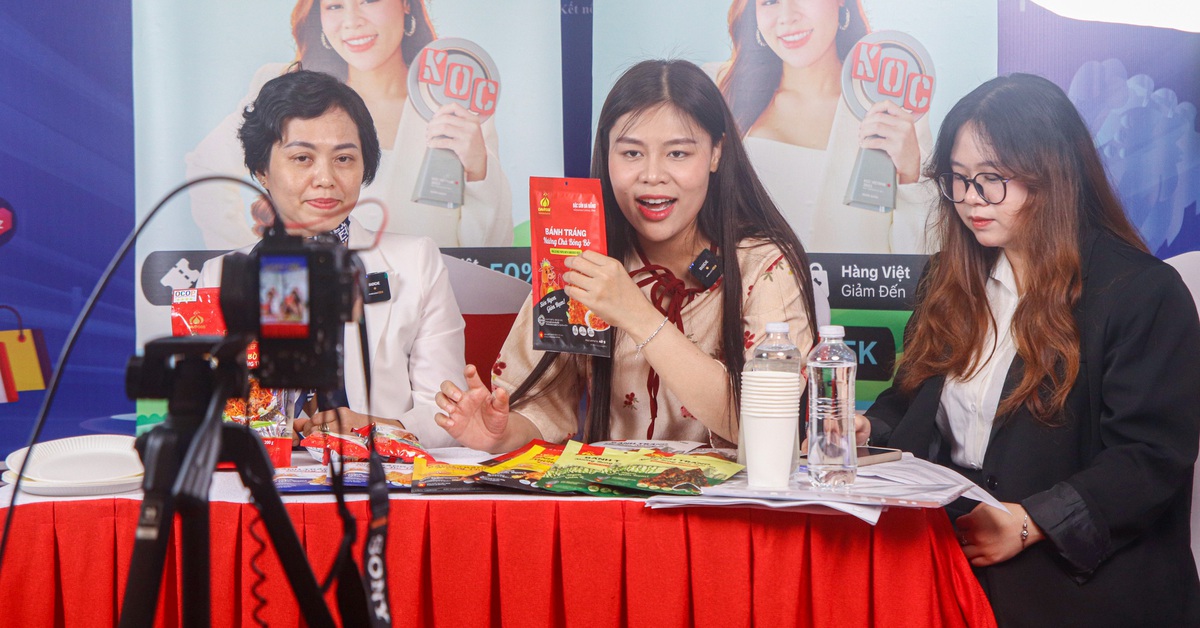 Gần Tết, Đà Nẵng đẩy mạnh tiêu thụ sản phẩm OCOP qua livestream - Tuổi ...