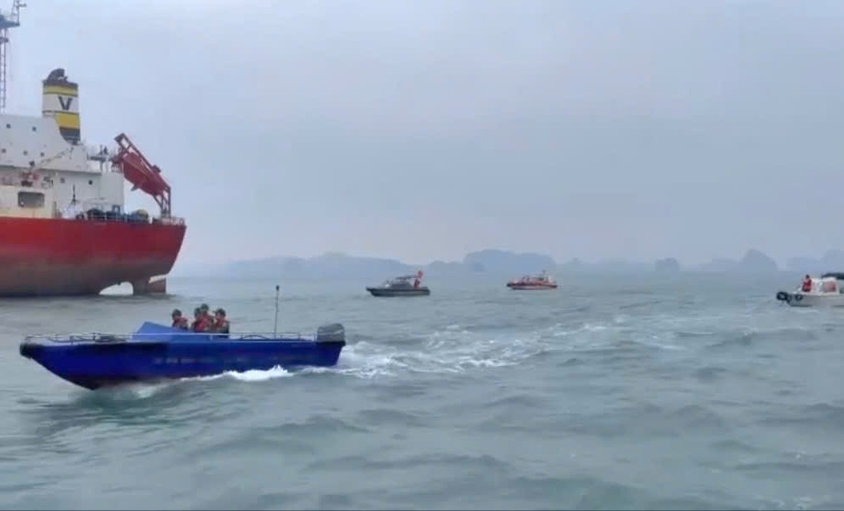 Tàu khách chìm trên vịnh Bái Tử Long: Tìm thấy thi thể 1 nạn nhân ...