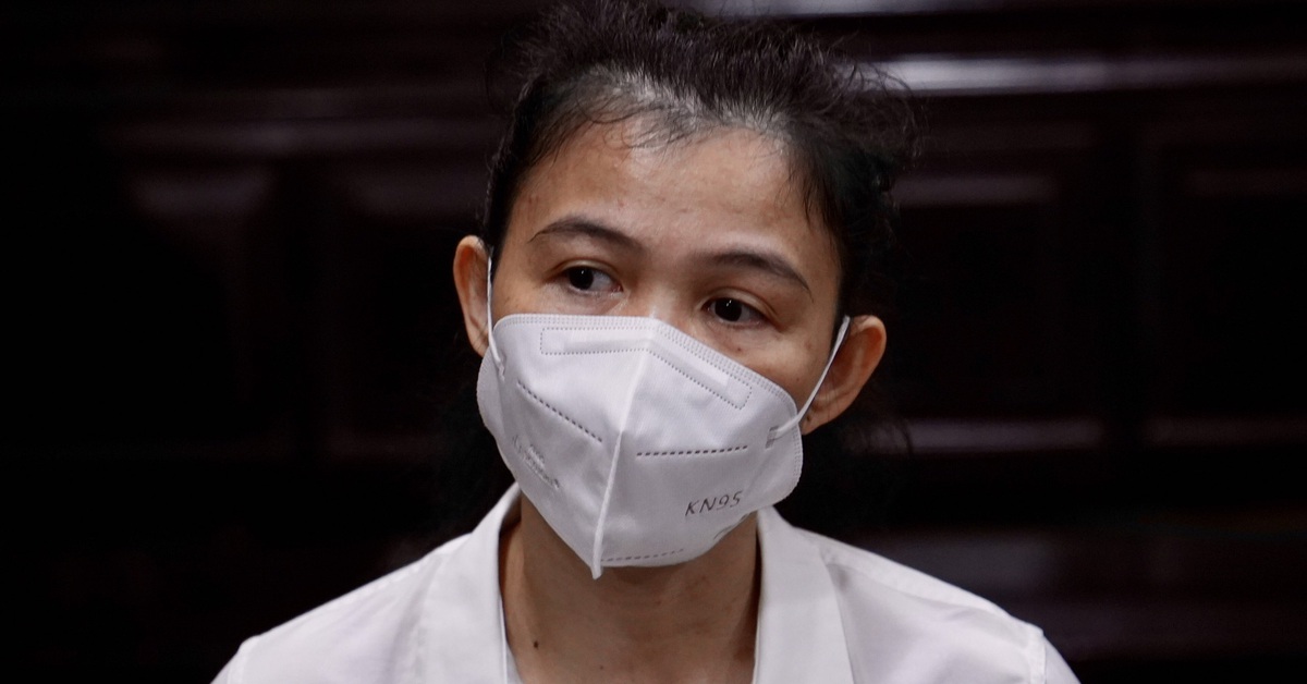 Tòa tuyên phạt bà Hàn Ni 1 năm 6 tháng tù, ông Trần Văn Sỹ 2 năm tù - Tuổi Trẻ Online