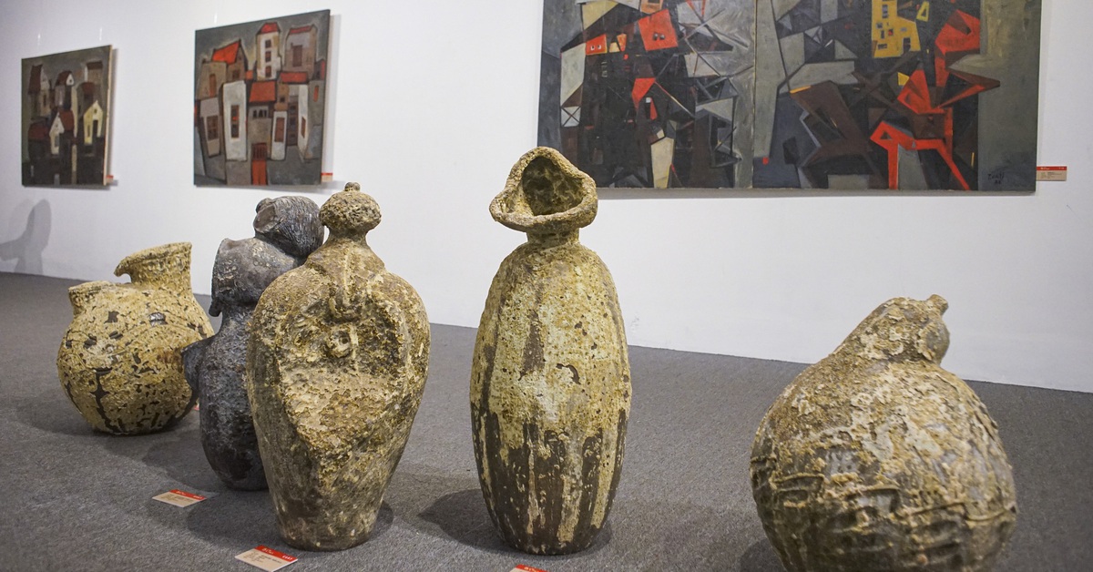 Chiêm ngưỡng gốm Atlantis cổ xưa như trục vớt từ đáy biển - Tuổi Trẻ Online