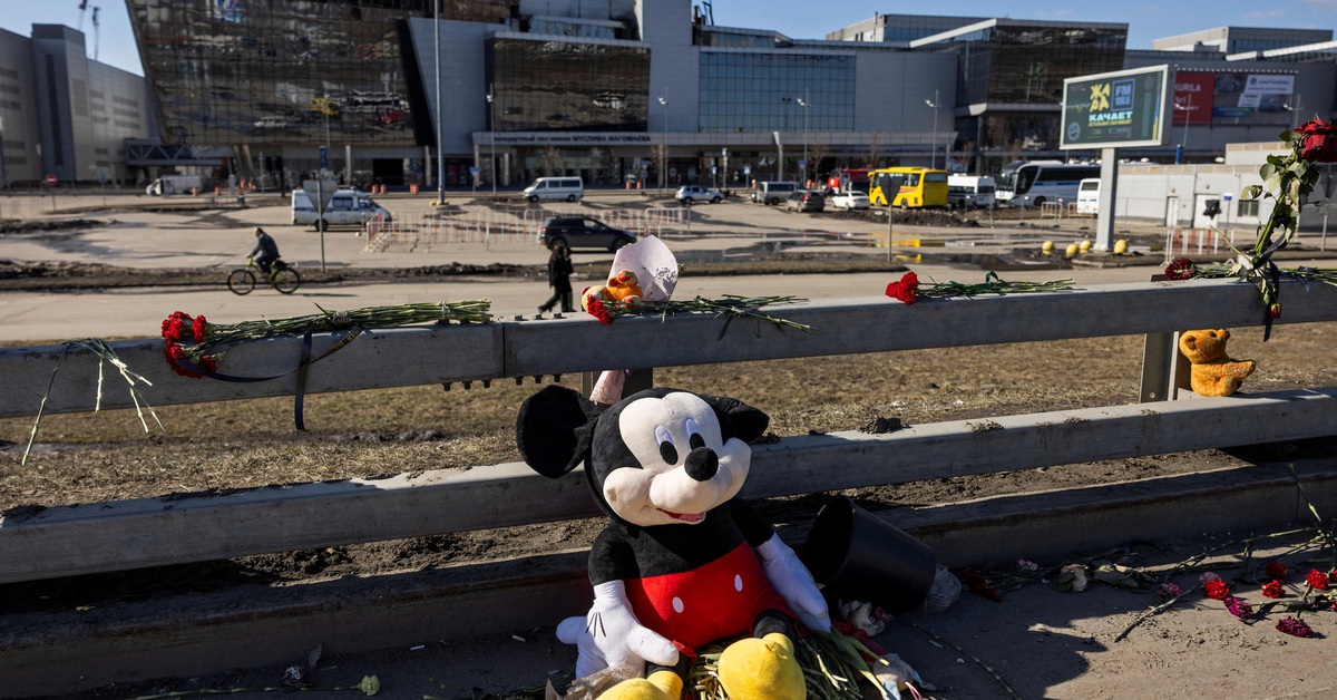 Vụ tấn công khủng bố tại Matxcơva: Hố sâu ngăn cách Nga - phương Tây - Tuổi Trẻ Online