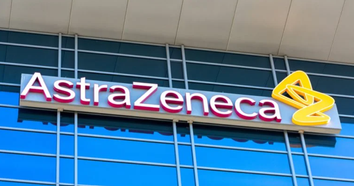 AstraZeneca thừa nhận vắc xin COVID-19 của hãng gây cục máu đông - Tuổi ...