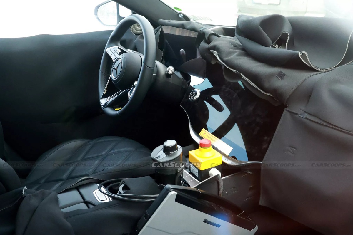 Mercedes-Benz S-Class sẽ có màn hình Hyperscreen rộng khắp táp lô ...