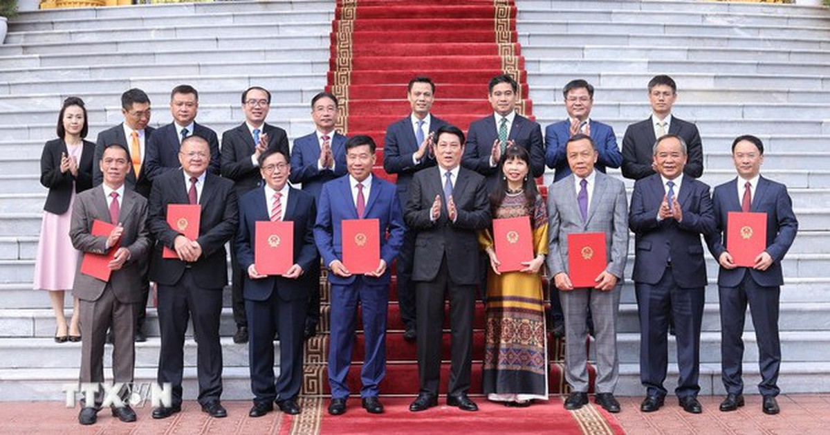 Chủ tịch nước Lương Cường phong hàm, bổ nhiệm các đại sứ Việt Nam ở ...