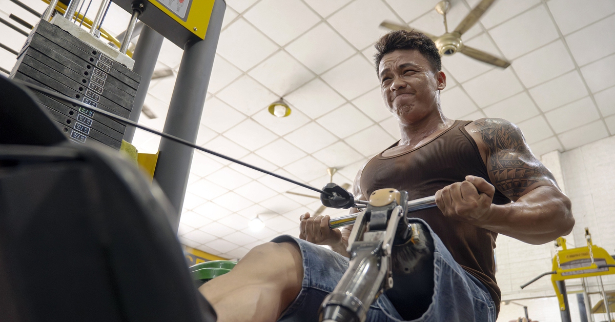 Chàng gymer một chân không đầu hàng số phận - Tuổi Trẻ Online