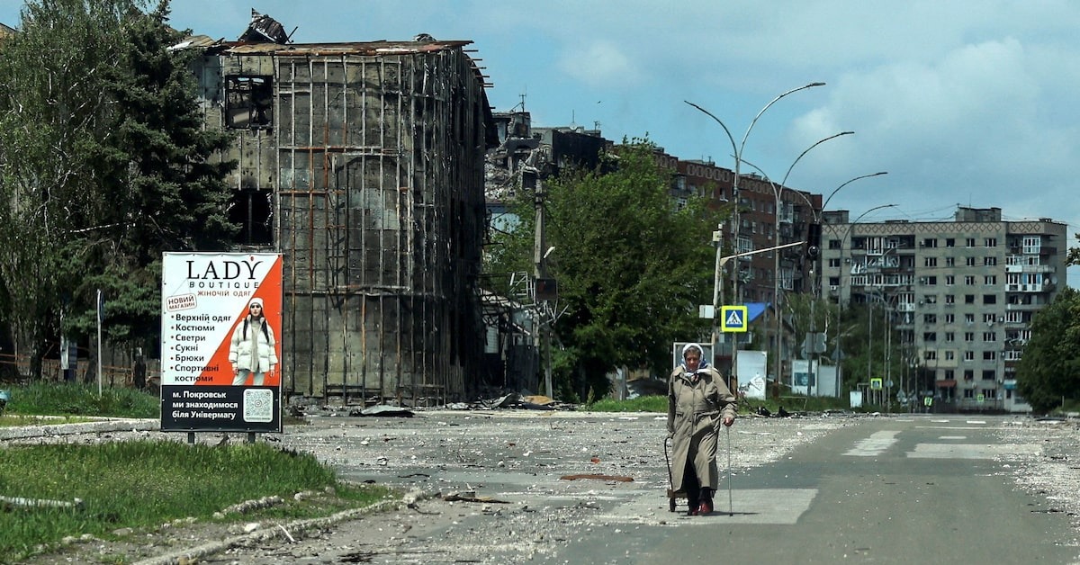 Nga dùng chiến thuật 'luồn sâu, đánh hiểm' tiến chiếm Pokrovsk của Ukraine - Tuổi Trẻ Online