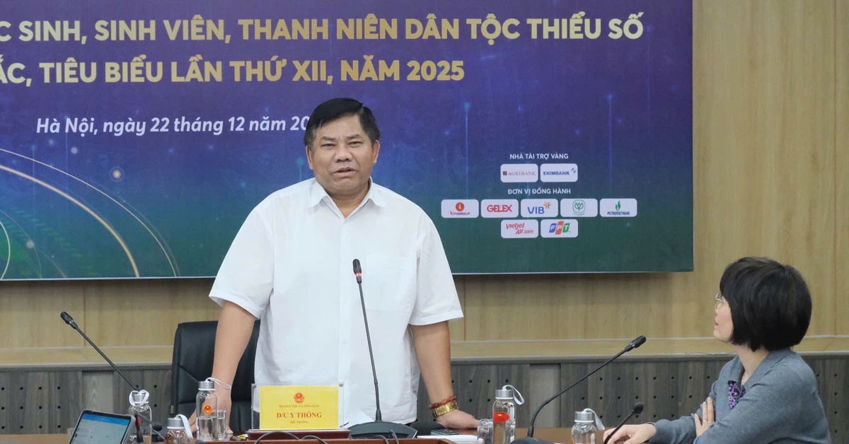 Tuyên dương 145 học sinh, sinh viên, thanh niên dân tộc thiểu số tiêu ...