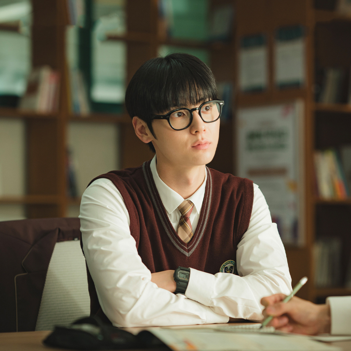 Park Jin Young (GOT7) tái xuất, ‘kèn cựa’ diễn xuất với Hwang Min Hyun ...