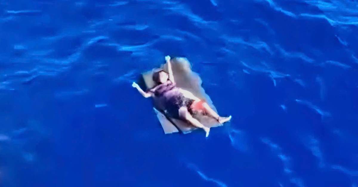 Ngư dân sống sót nhờ tấm mút xốp, sau 24 giờ lênh đênh trên biển - Tuổi ...