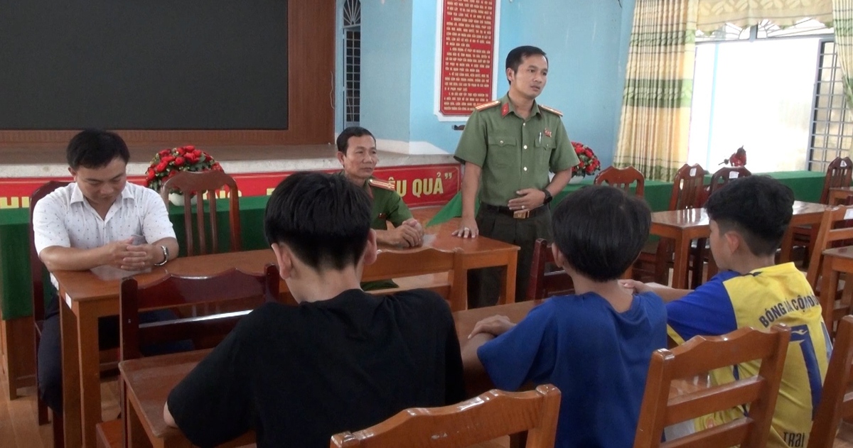 9 học sinh độ chế xe đạp điện bị công an mời làm việc - Tuổi Trẻ Online