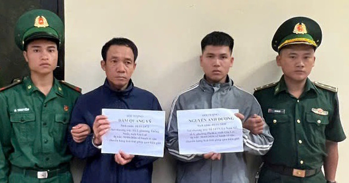 Bắt quả tang tài xế, phụ xe vận chuyển hơn nửa kg vàng qua biên giới ...