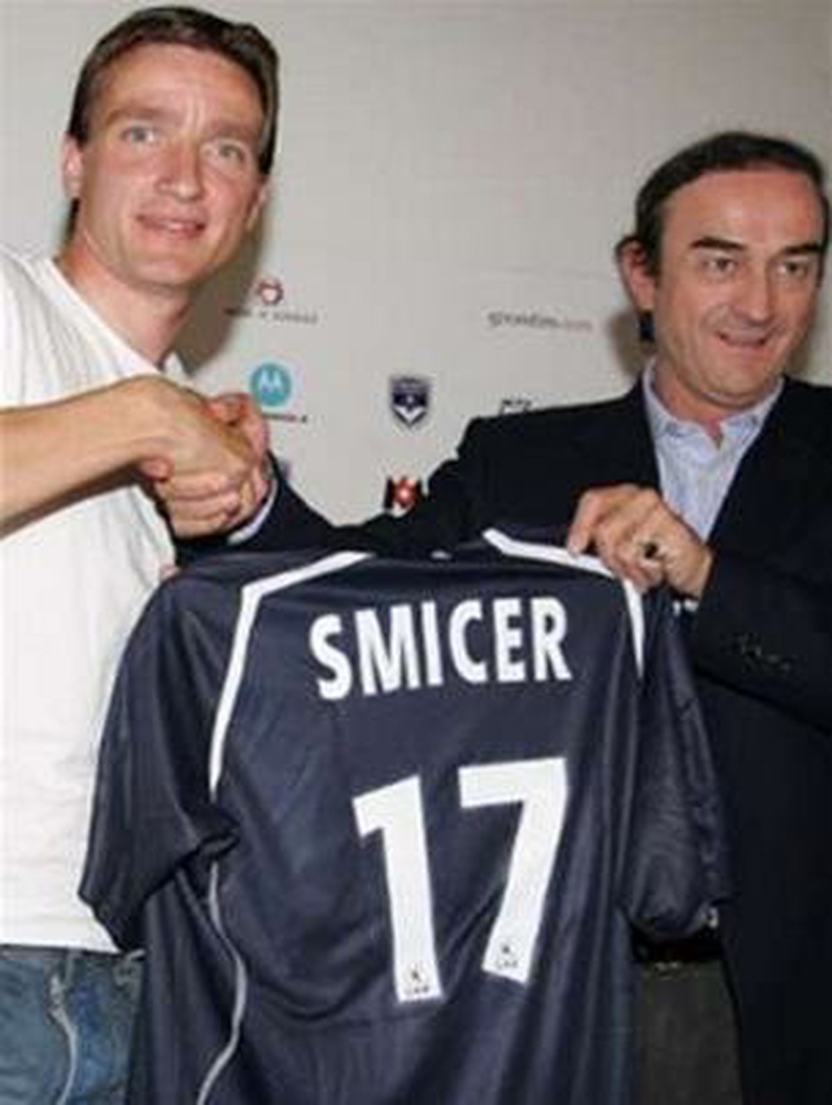 Smicer gia nhập Bordeaux - Tuổi Trẻ Online