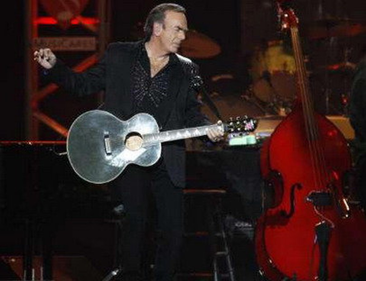 Neil Diamond được Grammy tôn vinh vì lòng nhân đạo - Tuổi Trẻ Online