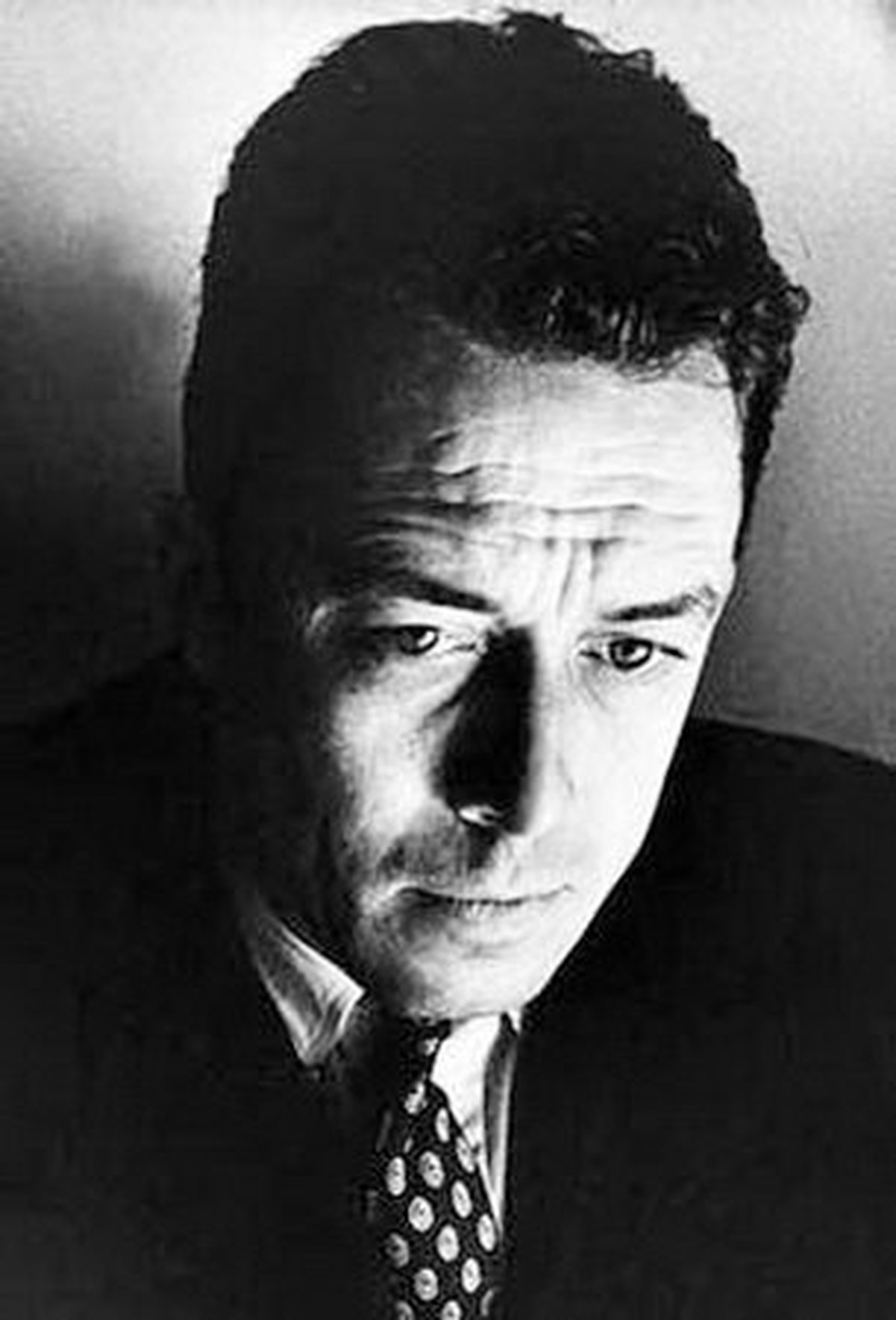 Albert Camus sẽ vào điện Panthéon - Tuổi Trẻ Online