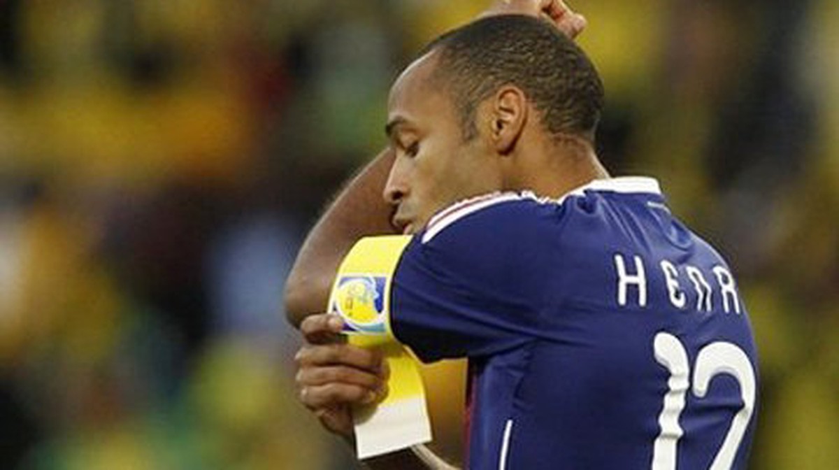 Henry chia tay đội tuyển Pháp - Tuổi Trẻ Online