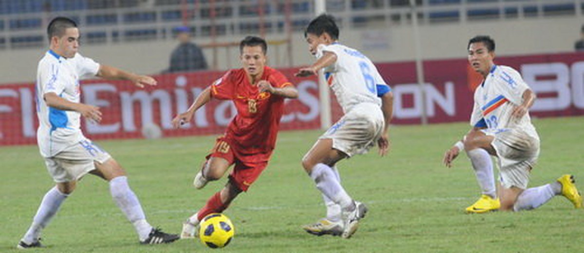 "Bóng ma" Tiger Cup 2004 hiện về - Tuổi Trẻ Online