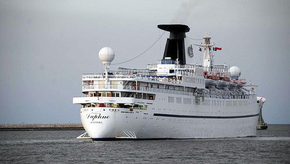 Tàu Princess Daphne lần đầu tiên đến VN - Tuổi Trẻ Online