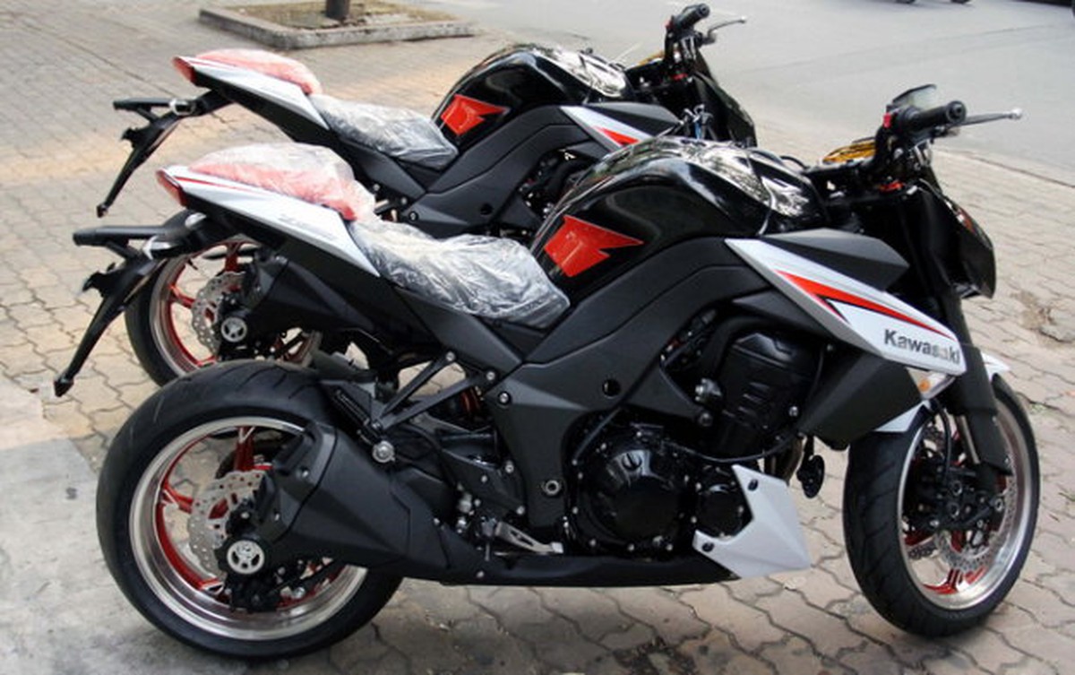 "Vén màn" cặp đôi Kawasaki Z1000SE 2013 - Tuổi Trẻ Online