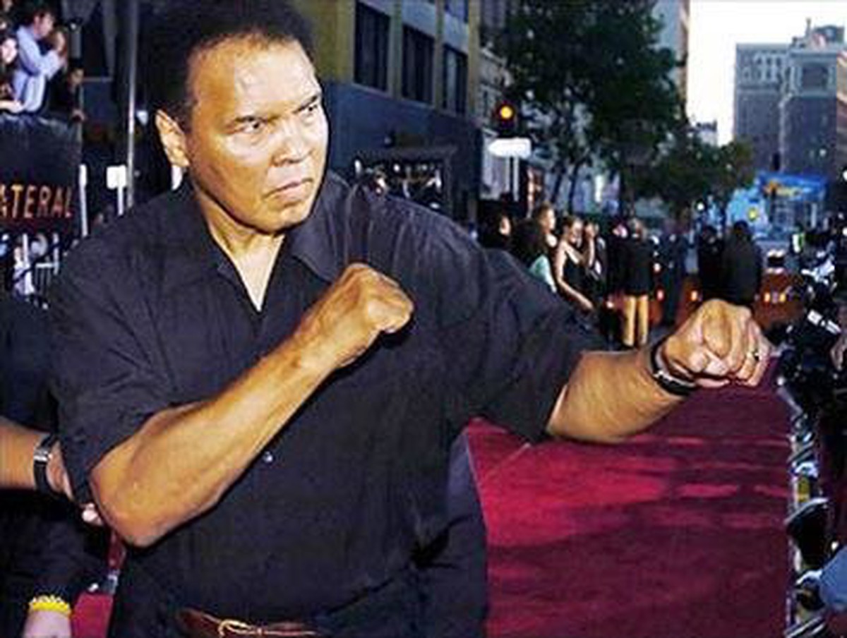 "Thương hiệu vàng" Muhammad Ali - Tuổi Trẻ Online
