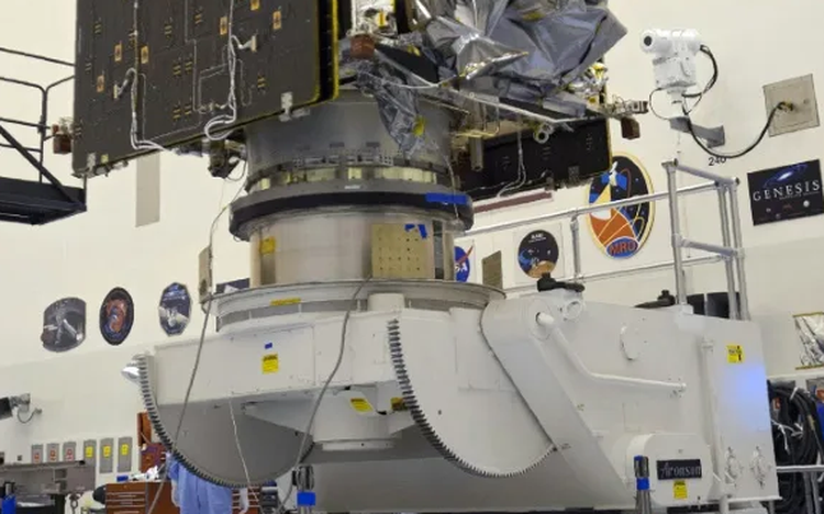 NASA ends mission after loss of Mars probe