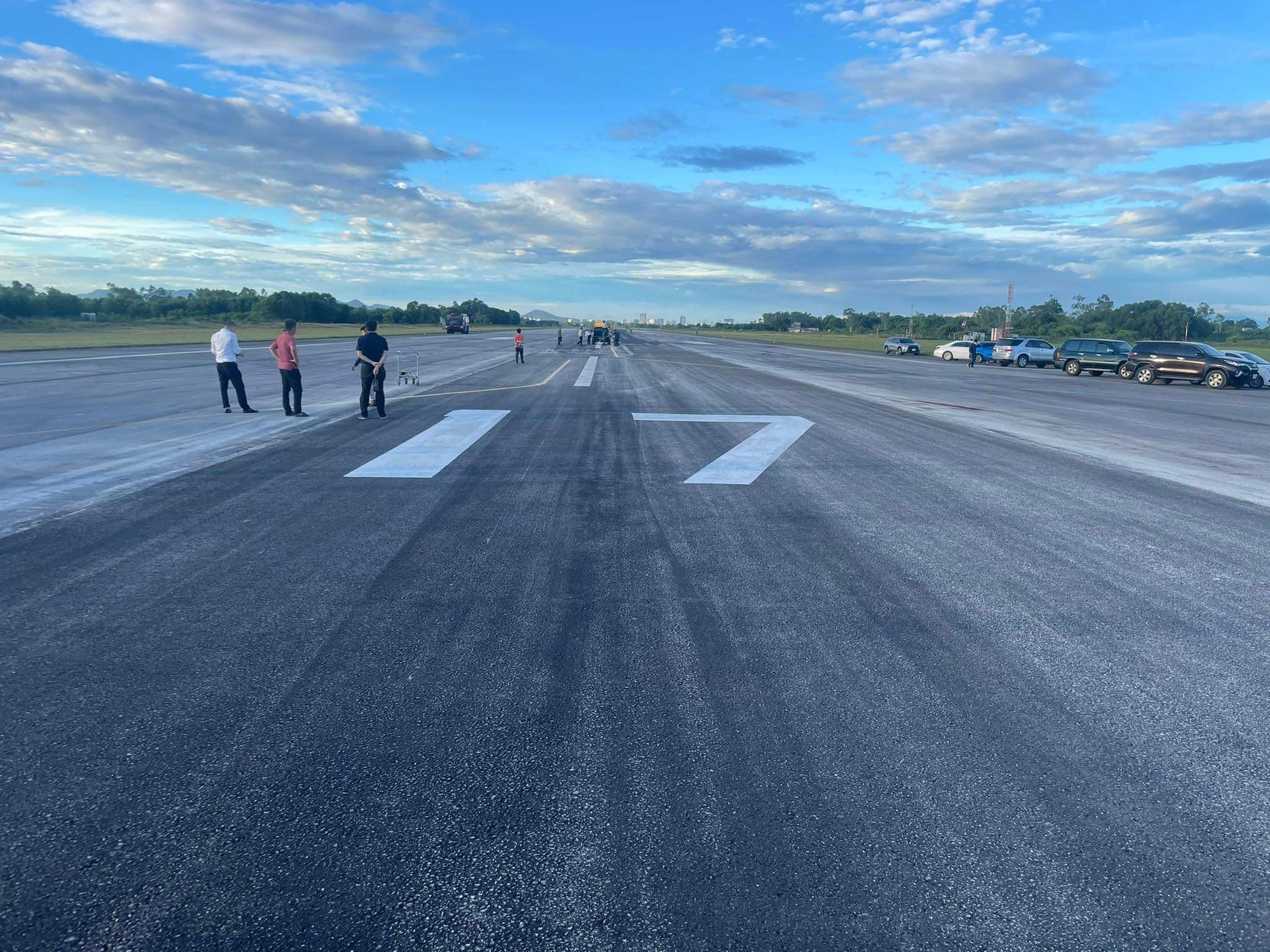 Vietnam's Vinh airport resumes operations after runway crack repaired