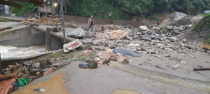 Flash flood leaves at least 3 dead, 5 missing in northern Vietnam