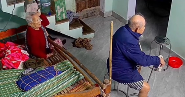 Cười sảng với cụ bà giận dỗi vì chồng không nói chuyện