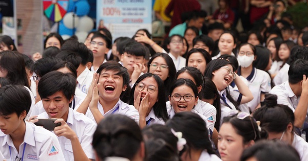 Miễn học phí cho học sinh phổ thông công lập trên cả nước