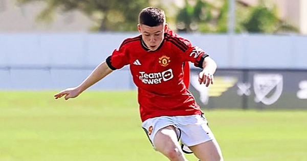 Con trai Rooney ghi siêu phẩm khiến fan Man Utd ‘phát cuồng’ - Tuổi Trẻ Online