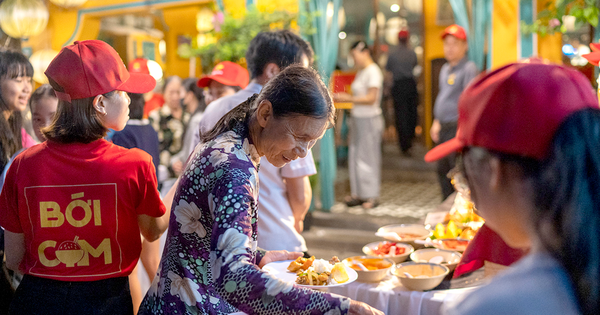 Heartwarming buffet: Restaurant in central Vietnam opens door to less ...