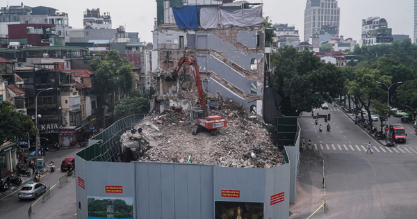 Final stages of demolition underway at Hanoi's iconic 'Shark Jaw' building