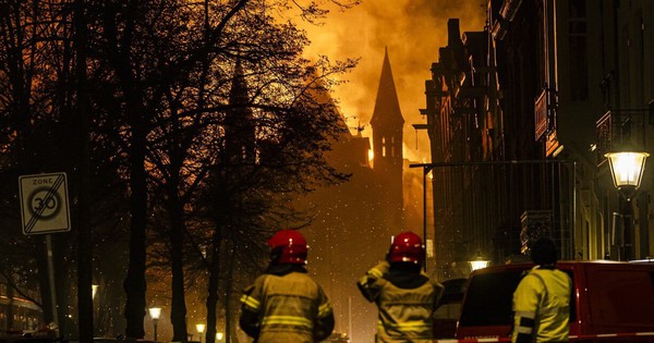 Fire ravages Amsterdam church on 'unsettled' Dutch New Year