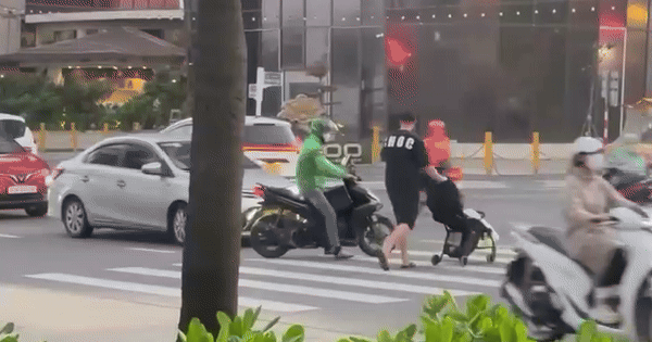 Video of Vietnam ride-hailing driver helping foreign father, child ...