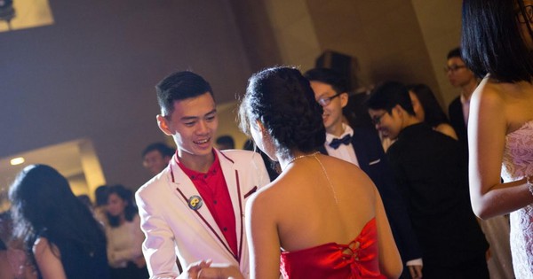 Teen THPT Gia Định: Mang sân khấu Broadway vào tiệc Prom cuối cấp