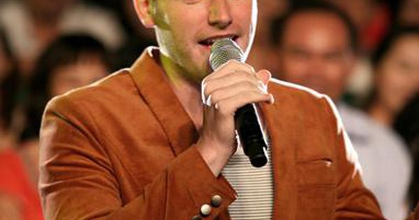 Dedicated, well-trained singers wanted for V-pop