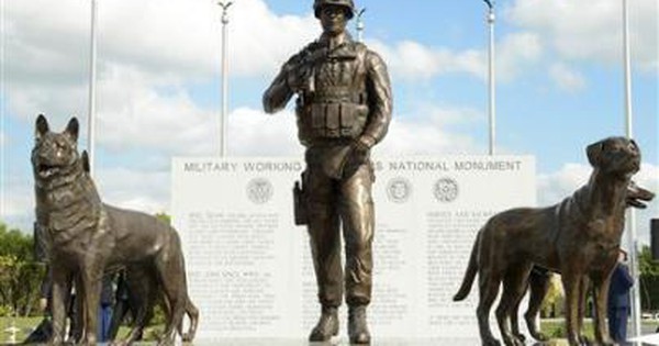 U.S. military dedicates first national monument to combat dogs