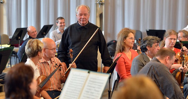 Colin Metters’ concert to take place in Hanoi